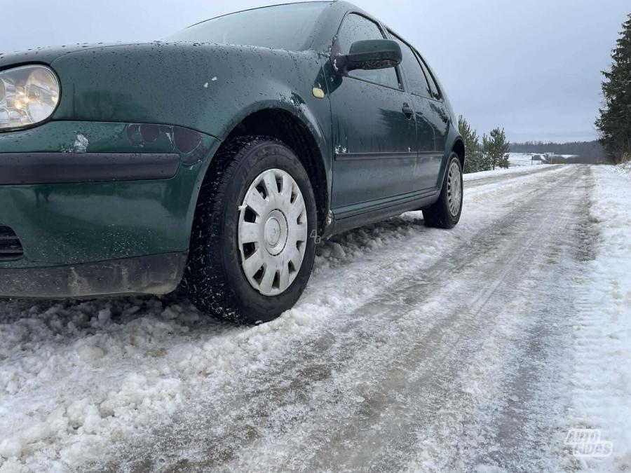 Green Volkswagen Golf 1999 in Utena, with an engine capacity of 1.90 L and mileage of 222 thousand km for 1300 €, photo 2 on AUTOMOTO.COM.LV