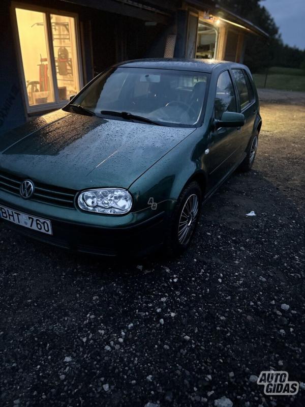 Green Volkswagen Golf 1999 in Elektrenai, with an engine capacity of 1.90 L and mileage of 200 thousand km for 500 €, photo 3 on AUTOMOTO.COM.LV