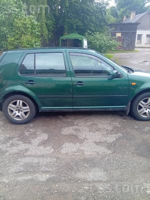 Green Volkswagen Golf 1999 in Jekabpils, with an engine capacity of 1.60 L and mileage of 306 thousand km for 1150 €, photo 6 on AUTOMOTO.COM.LV