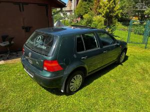 Green Volkswagen Golf 1999 in Anyksciai, with an engine capacity of 1.60 L and mileage of 273 thousand km for 600 €, photo 5 on AUTOMOTO.COM.LV