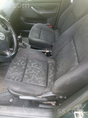 Zaļš Volkswagen Golf 1999 Gulbene, ar dzinēja tilpumu 1.60 L un nobraukumu 232 tūkst. km par 280 €, foto 5 vietnē AUTOMOTO.COM.LV