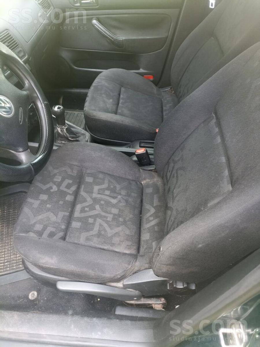 Zaļš Volkswagen Golf 1999 Gulbene, ar dzinēja tilpumu 1.60 L un nobraukumu 232 tūkst. km par 280 €, foto 5 vietnē AUTOMOTO.COM.LV