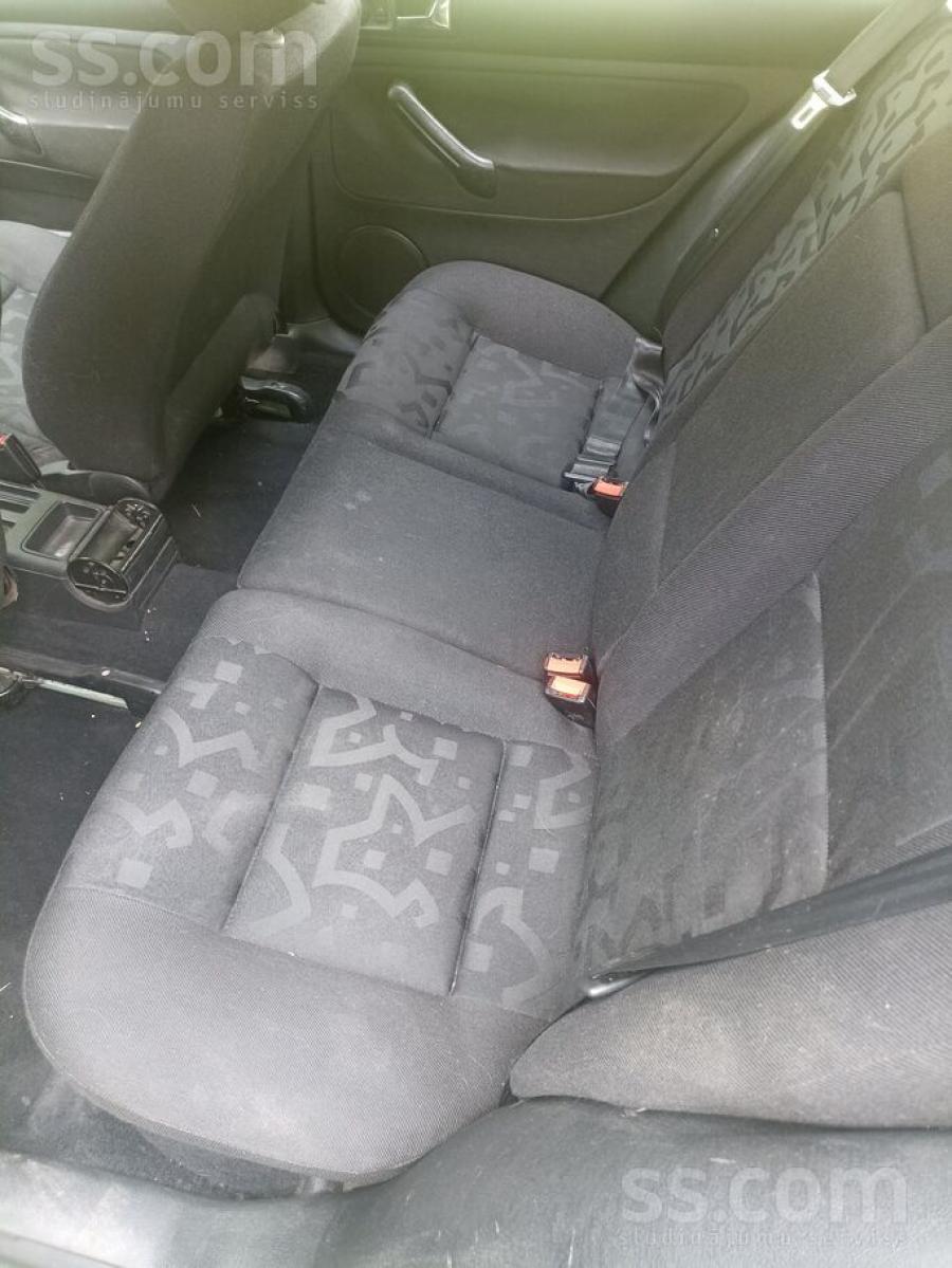 Zaļš Volkswagen Golf 1999 Gulbene, ar dzinēja tilpumu 1.60 L un nobraukumu 232 tūkst. km par 280 €, foto 6 vietnē AUTOMOTO.COM.LV