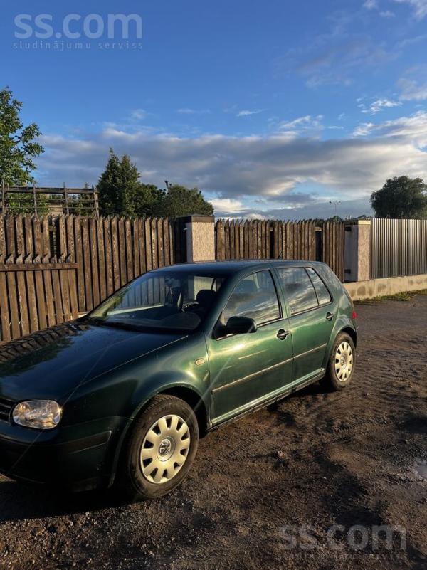 Green Volkswagen Golf 1999 in Bauska, with an engine capacity of 1.90 L and mileage of 302 thousand km for 2000 €, photo 2 on AUTOMOTO.COM.LV
