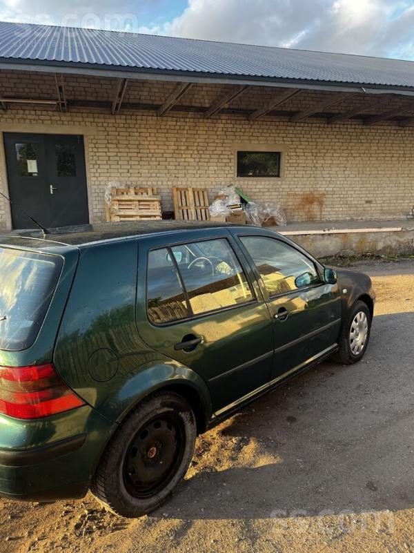 Green Volkswagen Golf 1999 in Bauska, with an engine capacity of 1.90 L and mileage of 302 thousand km for 2000 €, photo 5 on AUTOMOTO.COM.LV