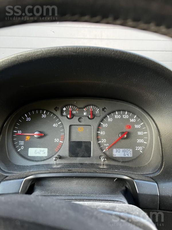 Green Volkswagen Golf 1999 in Bauska, with an engine capacity of 1.90 L and mileage of 302 thousand km for 2000 €, photo 10 on AUTOMOTO.COM.LV