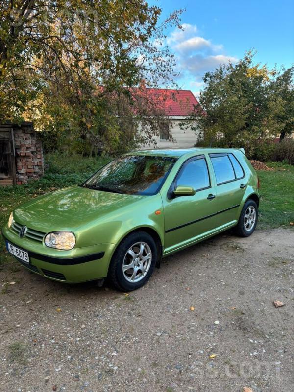 Фольксваген Гольф 1999 в Краслава на AUTOMOTO.COM.LV Зеленый Фольксваген Гольф 1999 в Краслава, объемом двигателя 1.90 л и пробегом 306 тыс. км за 1200 €, фото 1 на AUTOMOTO.COM.LV