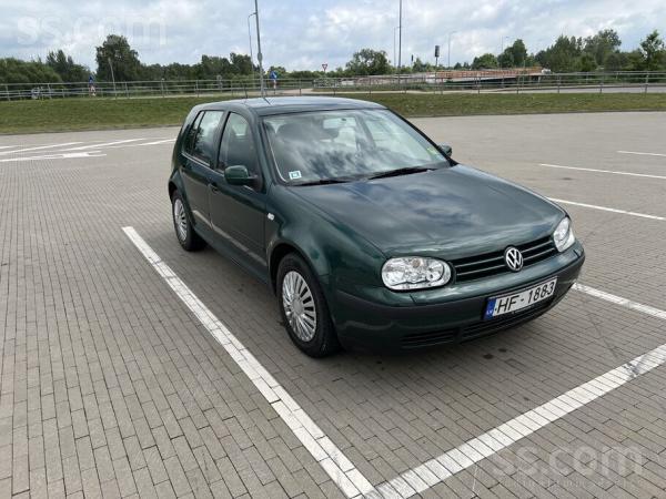 Zaļš Volkswagen Golf 2000 Rēzekne, ar dzinēja tilpumu 1.60 L un nobraukumu 120 tūkst. km par 1800 €, foto 2 vietnē AUTOMOTO.COM.LV