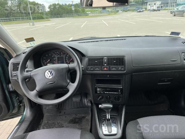 Zaļš Volkswagen Golf 2000 Rēzekne, ar dzinēja tilpumu 1.60 L un nobraukumu 120 tūkst. km par 1800 €, foto 6 vietnē AUTOMOTO.COM.LV