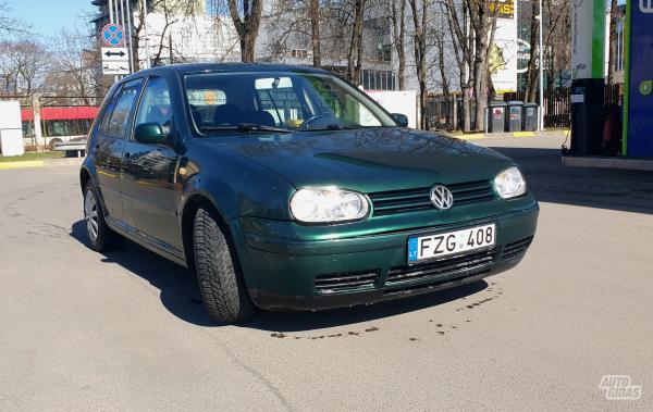 Zaļš Volkswagen Golf 2000 Viļņa, ar dzinēja tilpumu 1.60 L un nobraukumu 250 tūkst. km par 420 €, foto 4 vietnē AUTOMOTO.COM.LV