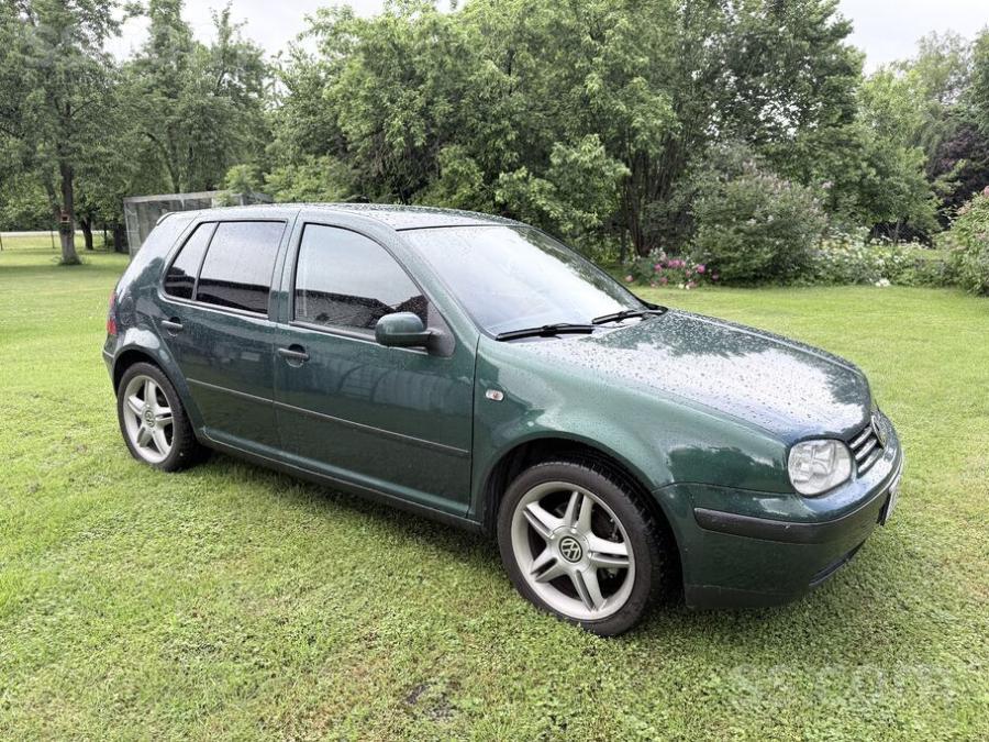 Green Volkswagen Golf 2000 in Riga, with an engine capacity of 1.90 L and mileage of 329 thousand km for 2250 €, photo 4 on AUTOMOTO.COM.LV