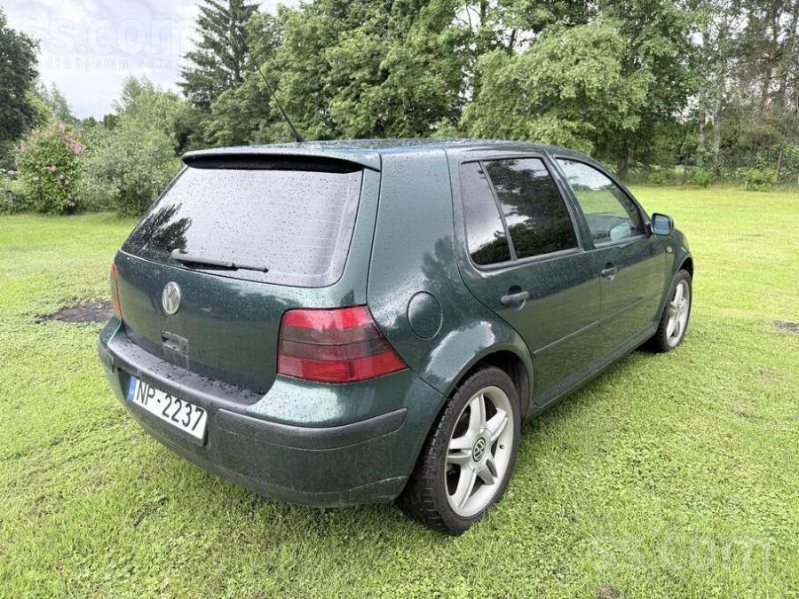 Green Volkswagen Golf 2000 in Riga, with an engine capacity of 1.90 L and mileage of 329 thousand km for 2250 €, photo 6 on AUTOMOTO.COM.LV