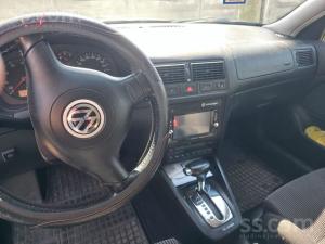 Green Volkswagen Golf 2000 in Riga, with an engine capacity of 1.60 L and mileage of 185 thousand km for 1800 €, photo 10 on AUTOMOTO.COM.LV