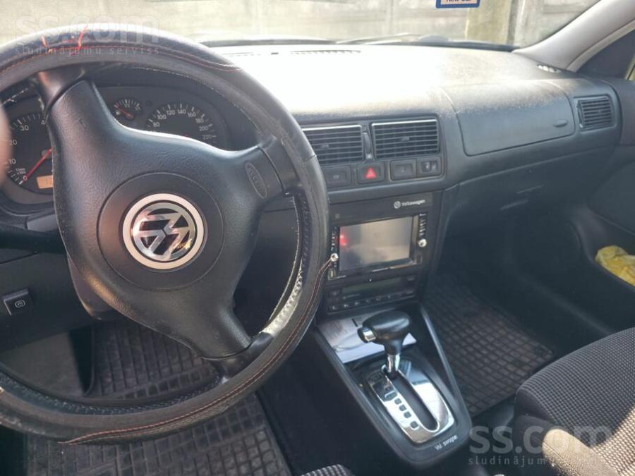Green Volkswagen Golf 2000 in Riga, with an engine capacity of 1.60 L and mileage of 185 thousand km for 1800 €, photo 10 on AUTOMOTO.COM.LV