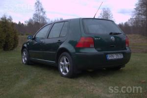 Zaļš Volkswagen Golf 2000 Liepāja, ar dzinēja tilpumu 1.60 L un nobraukumu 181 tūkst. km par 1300 €, foto 3 vietnē AUTOMOTO.COM.LV