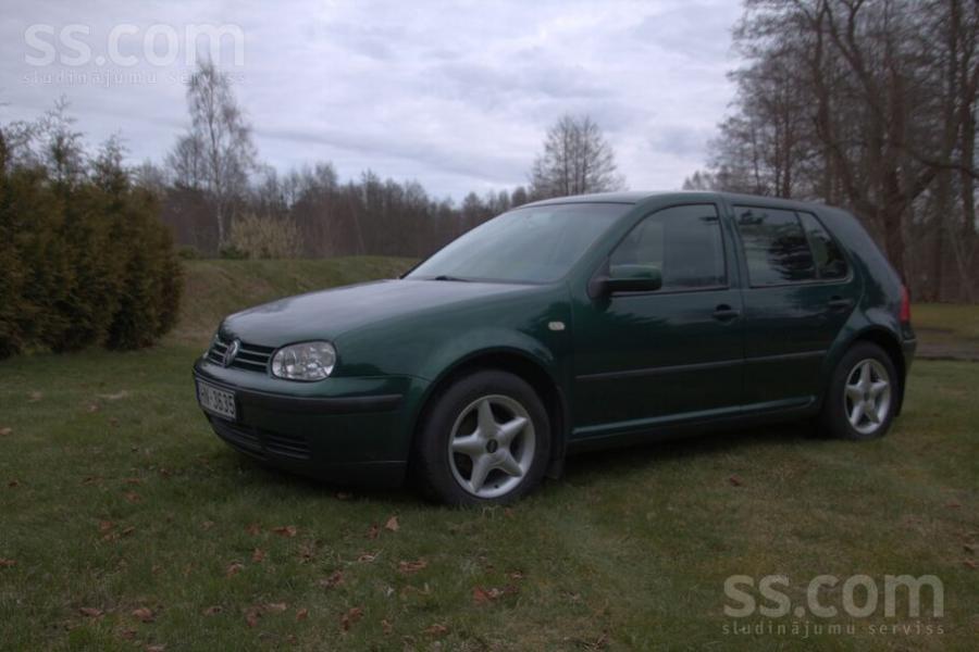 Zaļš Volkswagen Golf 2000 Liepāja, ar dzinēja tilpumu 1.60 L un nobraukumu 181 tūkst. km par 1300 €, foto 5 vietnē AUTOMOTO.COM.LV
