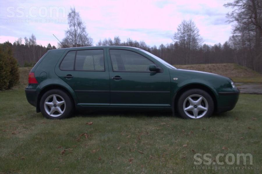 Zaļš Volkswagen Golf 2000 Liepāja, ar dzinēja tilpumu 1.60 L un nobraukumu 181 tūkst. km par 1300 €, foto 8 vietnē AUTOMOTO.COM.LV