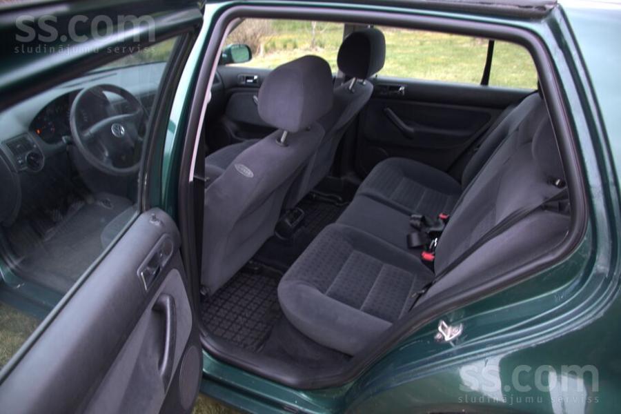 Zaļš Volkswagen Golf 2000 Liepāja, ar dzinēja tilpumu 1.60 L un nobraukumu 181 tūkst. km par 1300 €, foto 11 vietnē AUTOMOTO.COM.LV