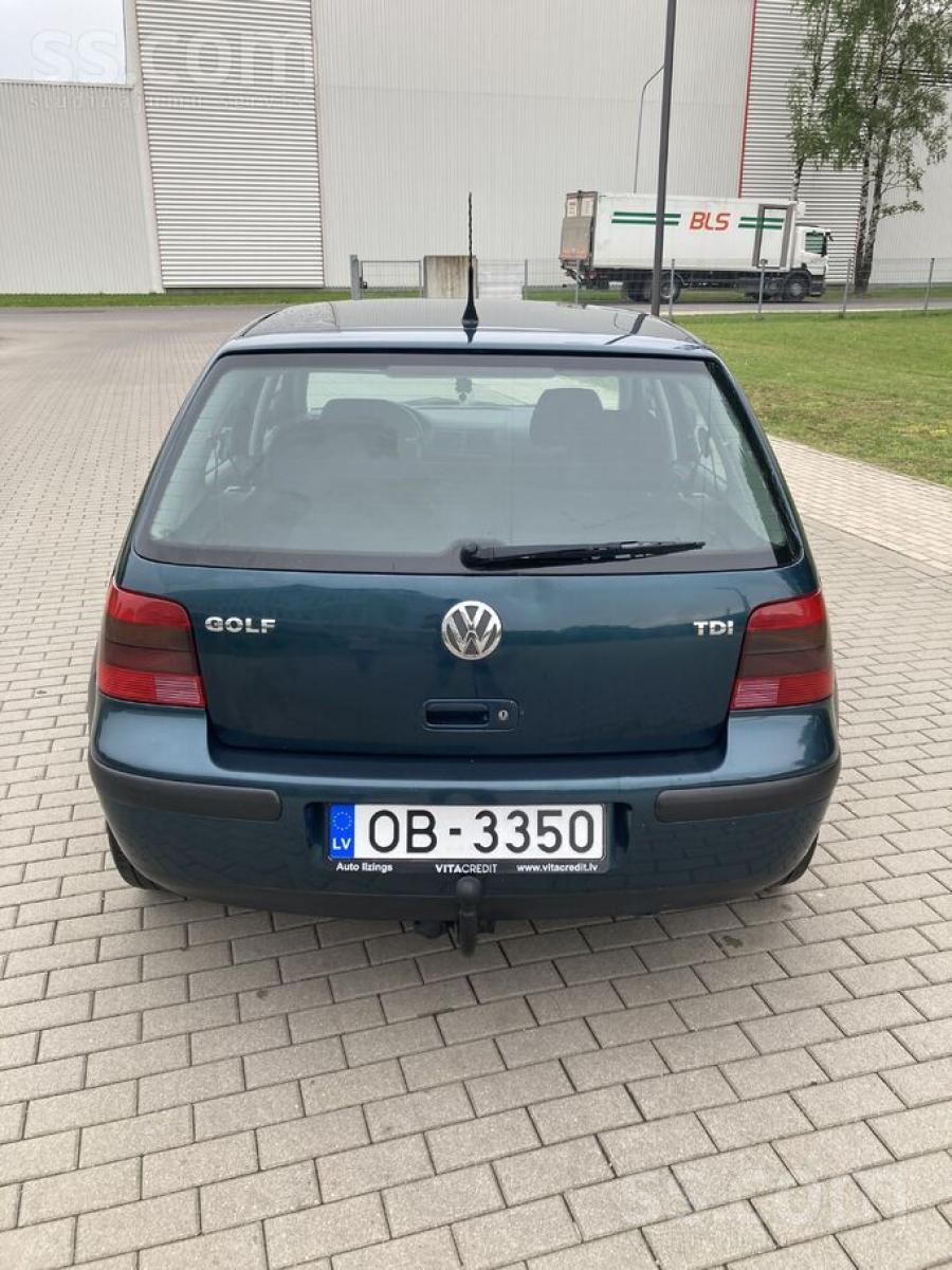Green Volkswagen Golf 2001 in Riga, with an engine capacity of 1.90 L and mileage of 315 thousand km for 2450 €, photo 6 on AUTOMOTO.COM.LV