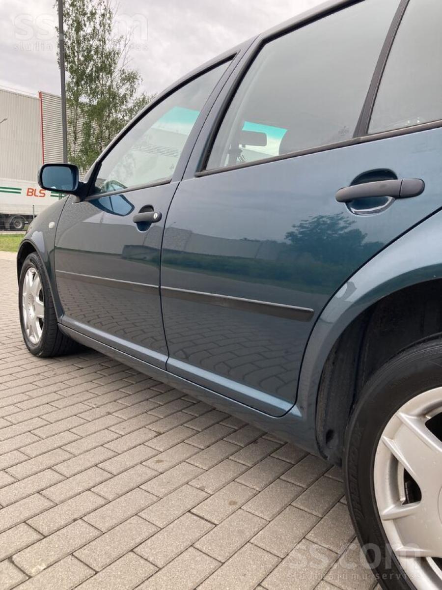 Green Volkswagen Golf 2001 in Riga, with an engine capacity of 1.90 L and mileage of 315 thousand km for 2450 €, photo 9 on AUTOMOTO.COM.LV
