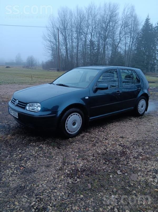 Green Volkswagen Golf 2001 in Daugavpils, with an engine capacity of 1.90 L and mileage of 290 thousand km for 1850 €, photo 2 on AUTOMOTO.COM.LV