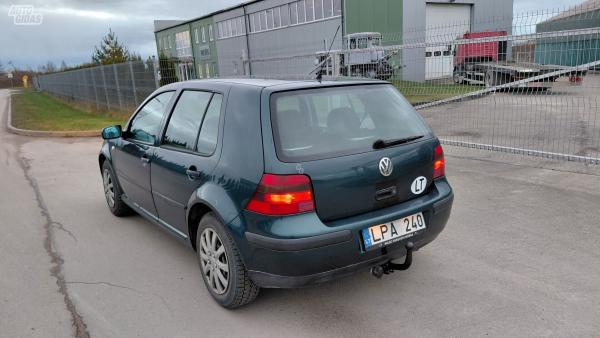 Green Volkswagen Golf 2001 in Mazeikiai, with an engine capacity of 1.90 L and mileage of 341 thousand km for 1250 €, photo 5 on AUTOMOTO.COM.LV