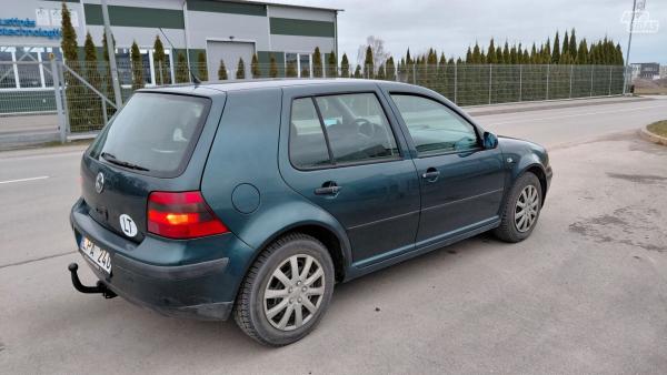 Green Volkswagen Golf 2001 in Mazeikiai, with an engine capacity of 1.90 L and mileage of 341 thousand km for 1250 €, photo 6 on AUTOMOTO.COM.LV