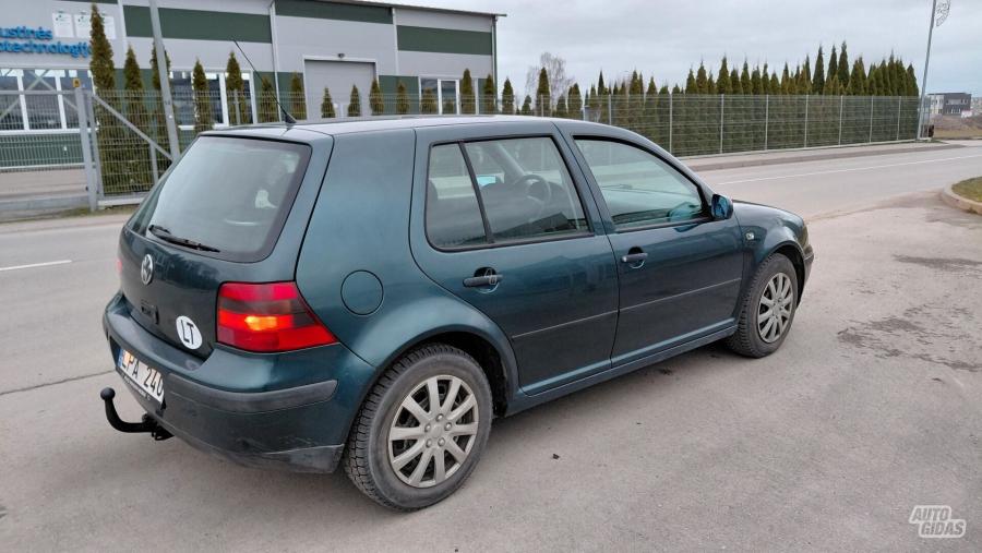 Green Volkswagen Golf 2001 in Mazeikiai, with an engine capacity of 1.90 L and mileage of 342 thousand km for 1250 €, photo 6 on AUTOMOTO.COM.LV
