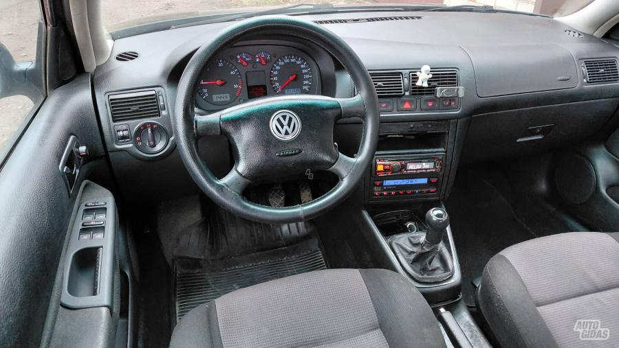 Green Volkswagen Golf 2001 in Mazeikiai, with an engine capacity of 1.90 L and mileage of 342 thousand km for 1250 €, photo 15 on AUTOMOTO.COM.LV