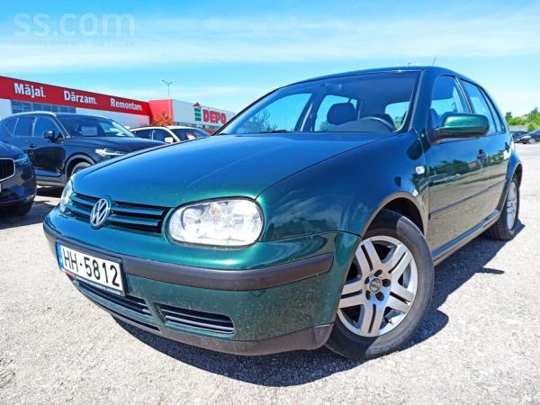 Green Volkswagen Golf 2001 in Daugavpils, with an engine capacity of 1.40 L and mileage of 0 thousand km for 1150 €, photo 1 on AUTOMOTO.COM.LV