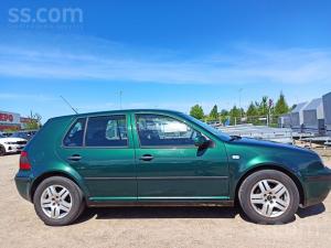 Zaļš Volkswagen Golf 2001 Daugavpils, ar dzinēja tilpumu 1.40 L un nobraukumu 0 tūkst. km par 1150 €, foto 5 vietnē AUTOMOTO.COM.LV