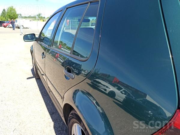 Green Volkswagen Golf 2001 in Daugavpils, with an engine capacity of 1.40 L and mileage of 0 thousand km for 1150 €, photo 10 on AUTOMOTO.COM.LV