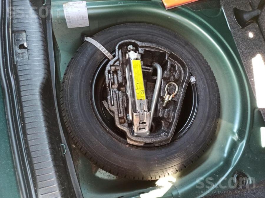Zaļš Volkswagen Golf 2001 Daugavpils, ar dzinēja tilpumu 1.40 L un nobraukumu 0 tūkst. km par 1150 €, foto 13 vietnē AUTOMOTO.COM.LV