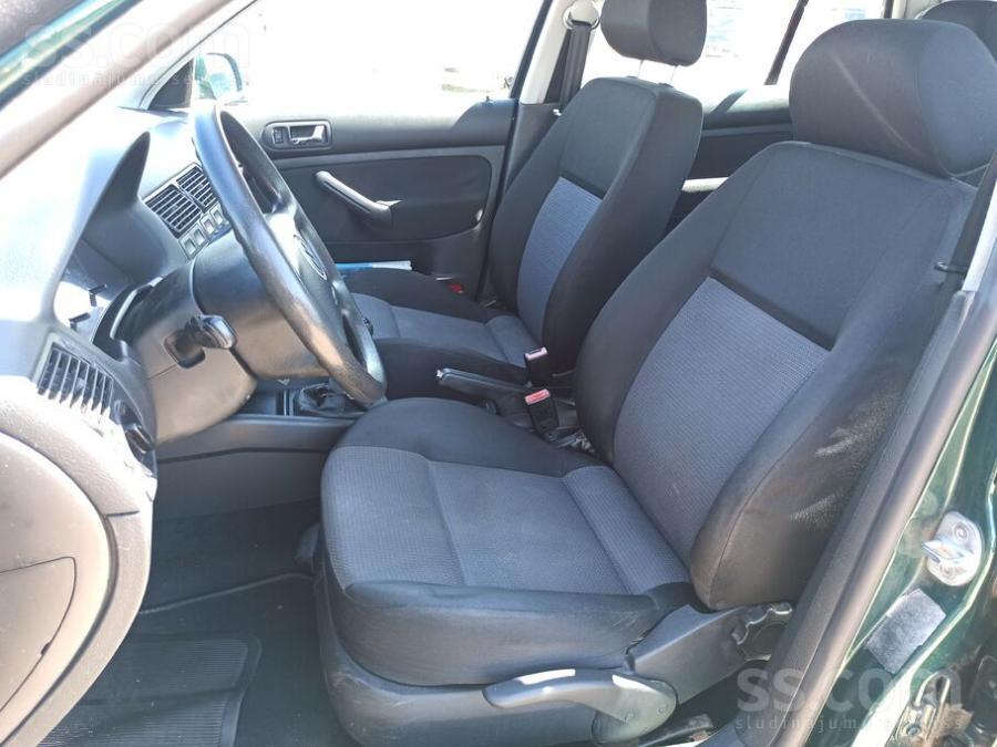 Zaļš Volkswagen Golf 2001 Daugavpils, ar dzinēja tilpumu 1.40 L un nobraukumu 0 tūkst. km par 1150 €, foto 14 vietnē AUTOMOTO.COM.LV