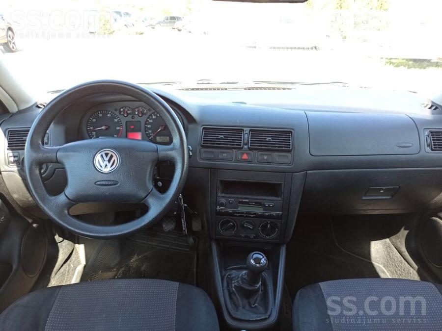 Zaļš Volkswagen Golf 2001 Daugavpils, ar dzinēja tilpumu 1.40 L un nobraukumu 0 tūkst. km par 1150 €, foto 18 vietnē AUTOMOTO.COM.LV