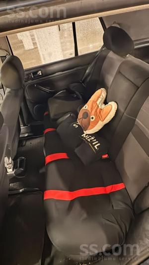 Zaļš Volkswagen Golf 2001 Liepāja, ar dzinēja tilpumu 1.90 L un nobraukumu 400 tūkst. km par 900 €, foto 4 vietnē AUTOMOTO.COM.LV