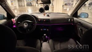 Zaļš Volkswagen Golf 2001 Liepāja, ar dzinēja tilpumu 1.90 L un nobraukumu 400 tūkst. km par 900 €, foto 5 vietnē AUTOMOTO.COM.LV