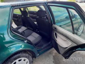 Zaļš Volkswagen Golf 2001 Tukums, ar dzinēja tilpumu 1.40 L un nobraukumu 242 tūkst. km par 1350 €, foto 7 vietnē AUTOMOTO.COM.LV