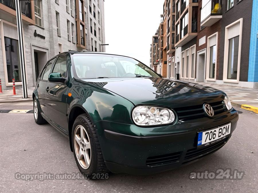 Green Volkswagen Golf 2002 in Tallinn, with an engine capacity of 1.90 L and mileage of 300 thousand km for 1499 €, photo 3 on AUTOMOTO.COM.LV