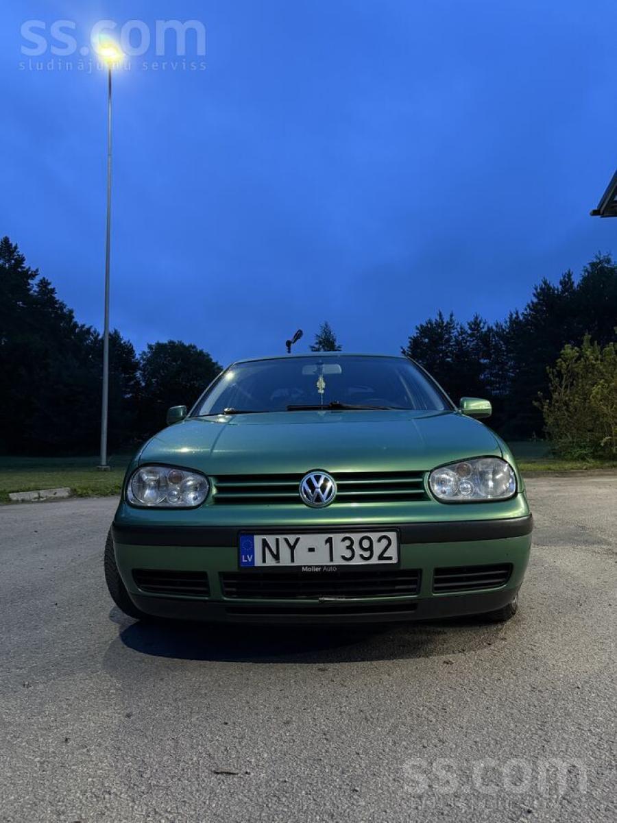 Green Volkswagen Golf 2002 in Riga, with an engine capacity of 1.90 L and mileage of 228 thousand km for 1800 €, photo 3 on AUTOMOTO.COM.LV