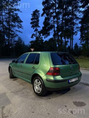 Green Volkswagen Golf 2002 in Riga, with an engine capacity of 1.90 L and mileage of 228 thousand km for 1800 €, photo 8 on AUTOMOTO.COM.LV