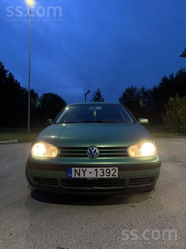Zaļš Volkswagen Golf 2002 Rīga, ar dzinēja tilpumu 1.90 L un nobraukumu 228 tūkst. km par 1800 €, foto 10 vietnē AUTOMOTO.COM.LV
