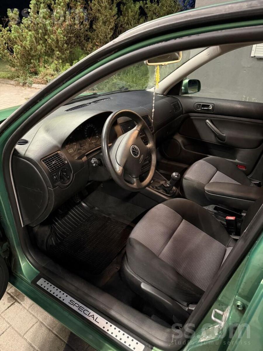 Green Volkswagen Golf 2002 in Riga, with an engine capacity of 1.90 L and mileage of 228 thousand km for 1800 €, photo 15 on AUTOMOTO.COM.LV