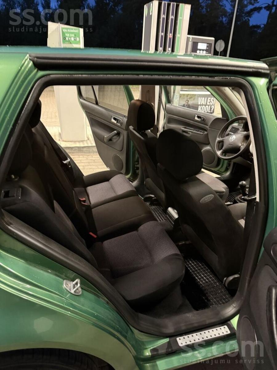 Green Volkswagen Golf 2002 in Riga, with an engine capacity of 1.90 L and mileage of 228 thousand km for 1800 €, photo 17 on AUTOMOTO.COM.LV