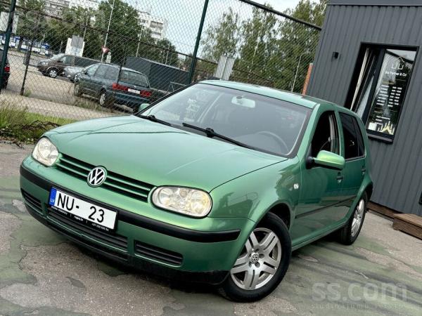 Volkswagen Golf 2002 Rīga vietnē Zaļš Volkswagen Golf 2002 Rīga, ar dzinēja tilpumu 1.90 L un nobraukumu 230 tūkst. km par 2990 €, foto 1 vietnē AUTOMOTO.COM.LV