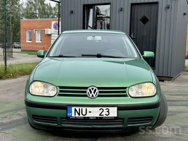 Volkswagen Golf 2002 Rīga vietnē Zaļš Volkswagen Golf 2002 Rīga, ar dzinēja tilpumu 1.90 L un nobraukumu 230 tūkst. km par 2990 €, foto 5 vietnē AUTOMOTO.COM.LV