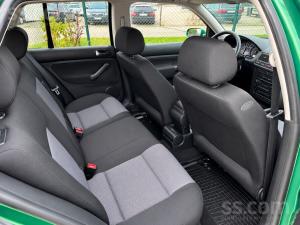 Zaļš Volkswagen Golf 2002 Rīga, ar dzinēja tilpumu 1.90 L un nobraukumu 230 tūkst. km par 2990 €, foto 13 vietnē AUTOMOTO.COM.LV