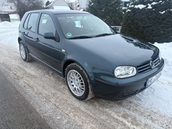 Green Volkswagen Golf 2003 in Lazdijai, with an engine capacity of 1.60 L and mileage of 188 thousand km for 2150 €, photo 1 on AUTOMOTO.COM.LV
