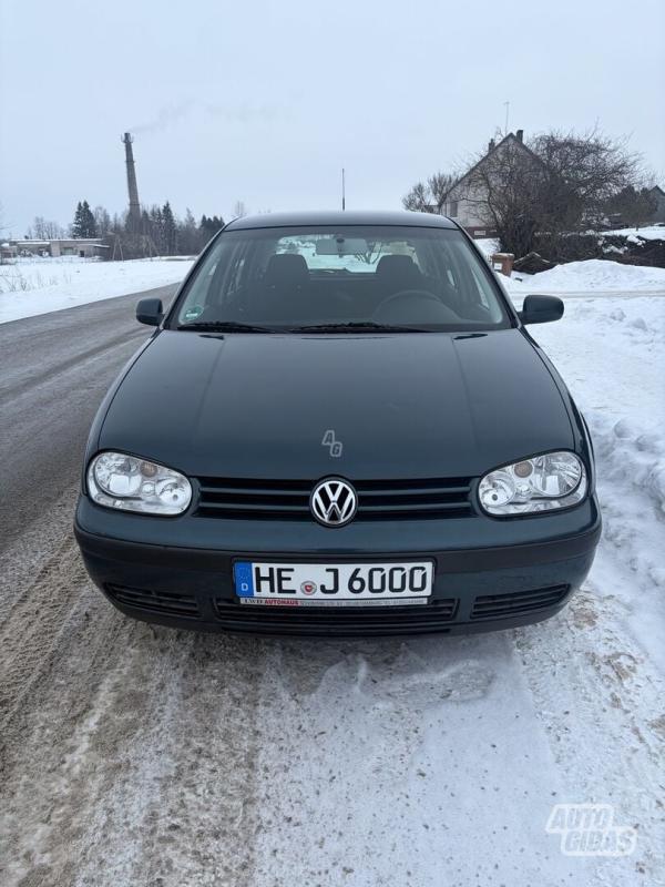 Green Volkswagen Golf 2003 in Lazdijai, with an engine capacity of 1.60 L and mileage of 188 thousand km for 2150 €, photo 2 on AUTOMOTO.COM.LV