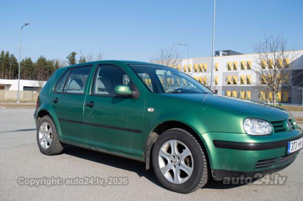 Zaļš Volkswagen Golf 2003 Saue, ar dzinēja tilpumu 1.60 L un nobraukumu 110 tūkst. km par 2600 €, foto 3 vietnē AUTOMOTO.COM.LV